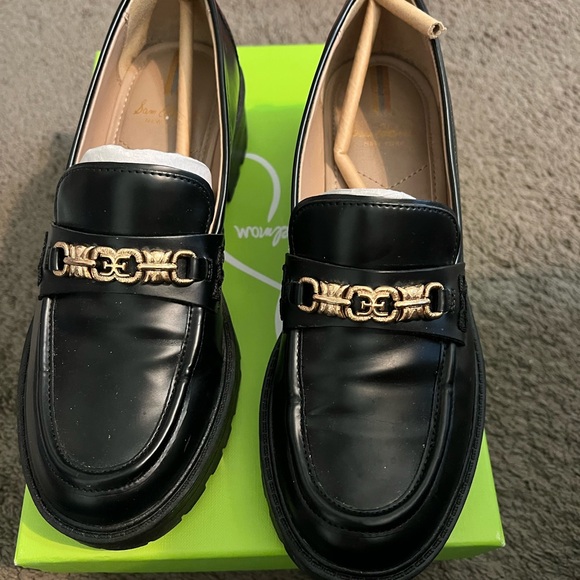 Sam Edelman | Shoes | Sam Edelman Teo Black Loafers With Gold Accent ...